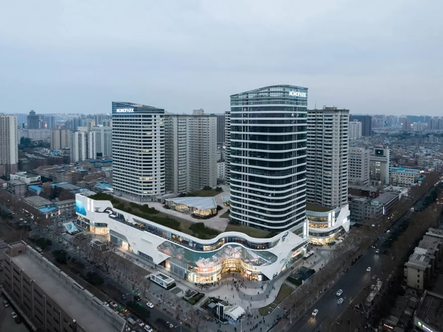 MOMOPARK 西安地铁置业时代广场 | UDG联创| - 景观网