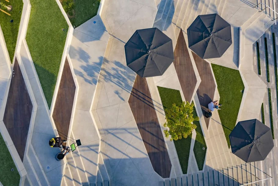 卡尔弗步行广场 | SWA - 景观网