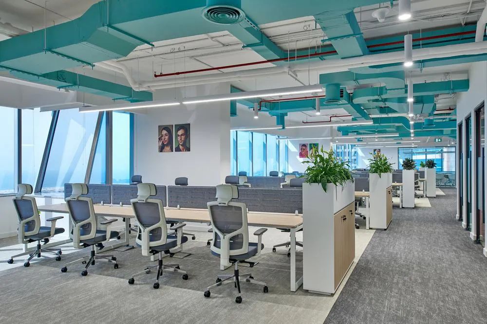 眼镜平台Eyewa迪拜总部 | HTS Interiors - 景观网